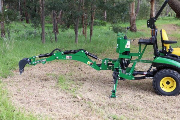 TRACTOR 3 POINT LINK BACKHOE SUB COMPACT - Hayes Products - Tractor ...
